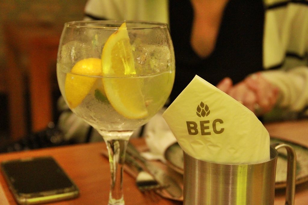BEC Bar em Pinheiros, São Paulo – Viagens da Talita
